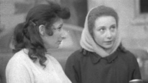 Cardiff stops for funeral of Tiger Bay's Miriam Saleh - BBC News