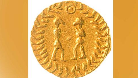 Largest Anglo-Saxon gold coin hoard found in Norfolk - BBC News