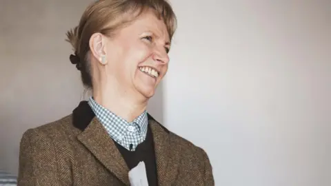 Director of BBC Scotland Donalda MacKinnon to stand down