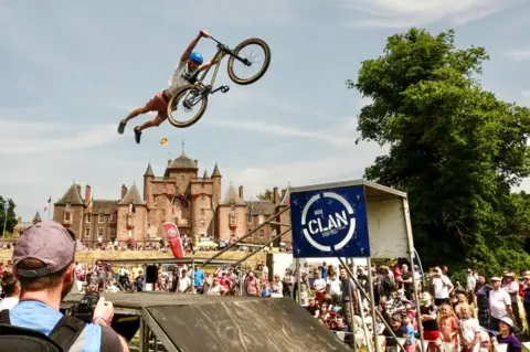 Your pictures of Scotland: 16 to 23 June