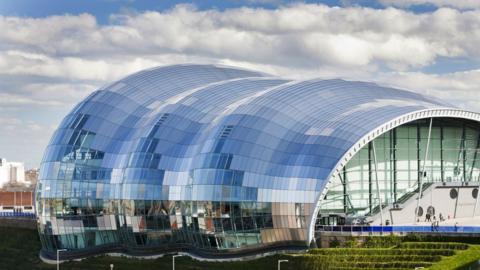 Sage Gateshead renamed Glasshouse International Centre for Music - BBC News