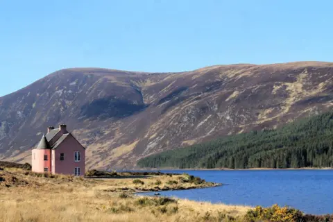 Your pictures of Scotland: Photographs from around the country