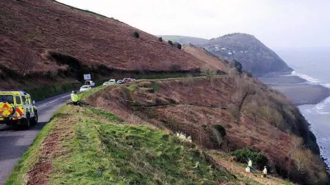 Lynmouth car cliff fall man 'lucky to be alive'