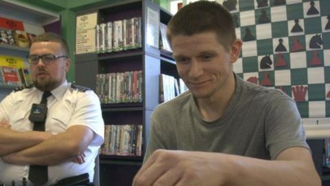 HMP Hewell: Prison chess clubs helping rehabilitate inmates - BBC News