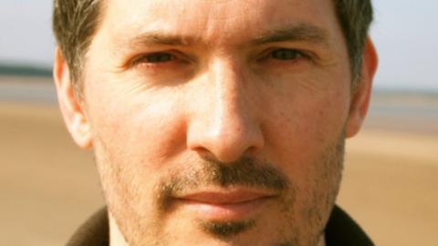 English poet Jacob Polley wins £20,000 TS Eliot prize - BBC News