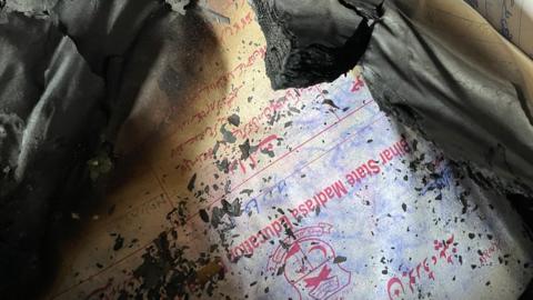 Bihar Sharif: The 113-year-old India library torched in a riot - BBC News