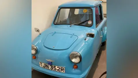 Brothers reunited with mum's mobility Invacar