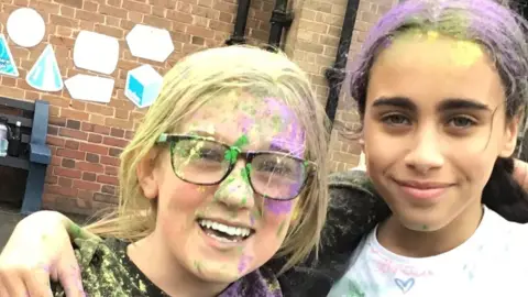 In pictures: Leicestershire school children take part in 'colour dash'