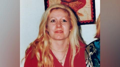 Carol Clark: Man arrested over 1993 murder case - BBC News