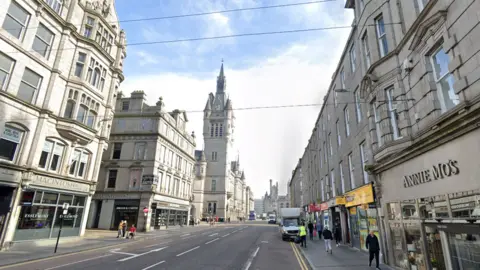 Aberdeen's low emission zone - LEZ - signs to be installed