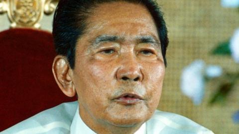 Anger at hero's burial for Philippines dictator Marcos - BBC News