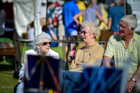 Your pictures: Conversation - BBC News