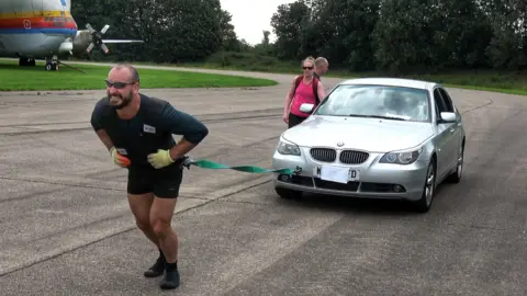 Former commando pulls BMW marathon distance