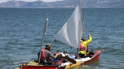 Pair finish first 2,100-mile open canoe circumnavigation of Britain