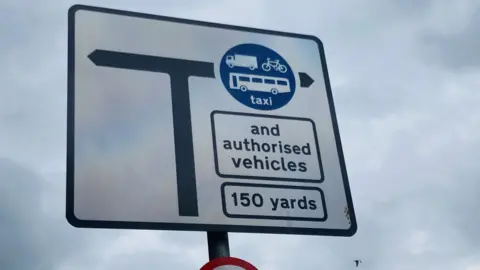 Software glitches hit Inverness driverless bus trial