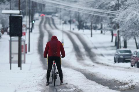 In pictures: Winter scenes from around UK - BBC News