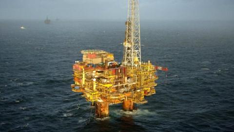 Second platform leaves iconic Brent oil field in North Sea - BBC News