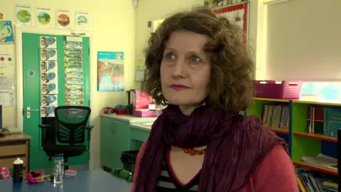 Gaelic speakers building a bridge between Mourne and Mann