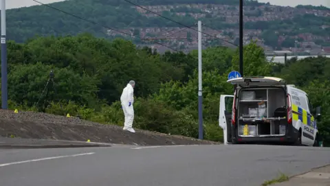 Sheffield street fight: Police make 25 arrests after Woodbourn Road ...