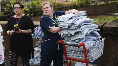 London attack: Prince Charles visits Travis Frain in hospital - BBC News