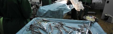 Kenya doctors 'perform brain surgery on wrong patient' - BBC News