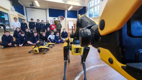 The National Robotarium: 10,000 young people learn more about robotics ...