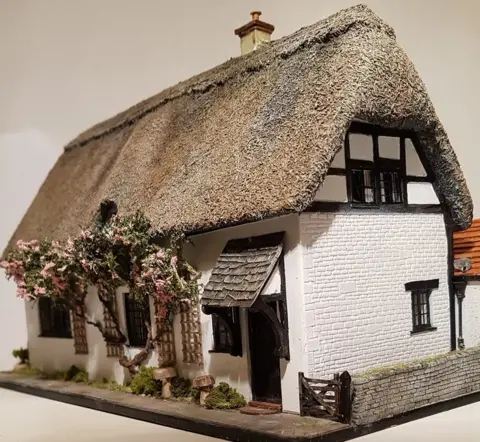 Huddersfield modeller Lee Robinson recreates real homes
