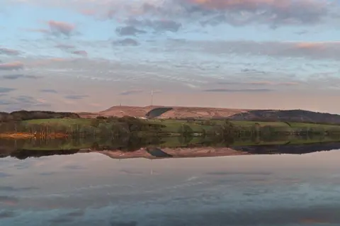 England's Big Picture: 16 - 22 April