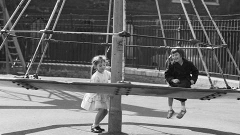 Witch's Hat playground ride returns to Wicksteed Park - BBC News