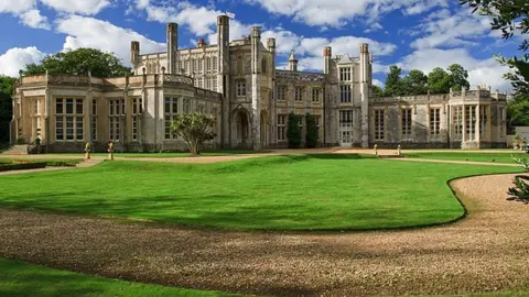 Highcliffe Castle closes for major restoration