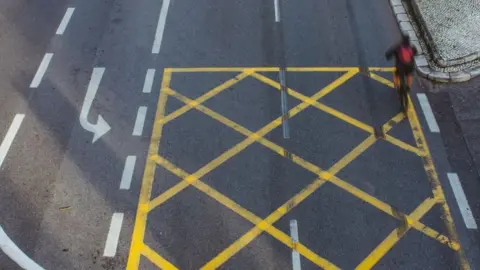 Oxford Botley Road delays: Yellow boxes aim to ease traffic due to A34 ...