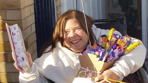 Tracey South: Hospital trust apology over woman's death - BBC News