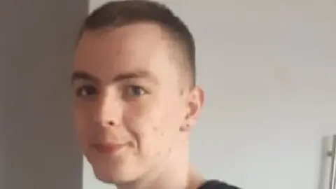 Ipswich Joe Pooley murder: Three jailed for river death