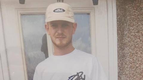 OnlyFans model jailed for life for break-up murder row - BBC News