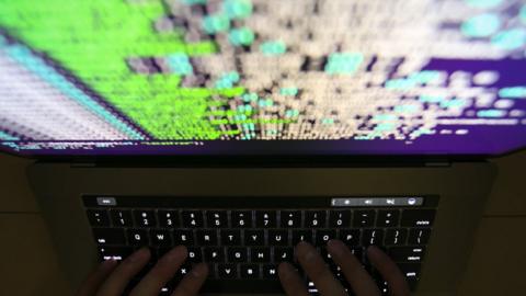 Kaspersky Labs: Warning over Russian anti-virus software - BBC News
