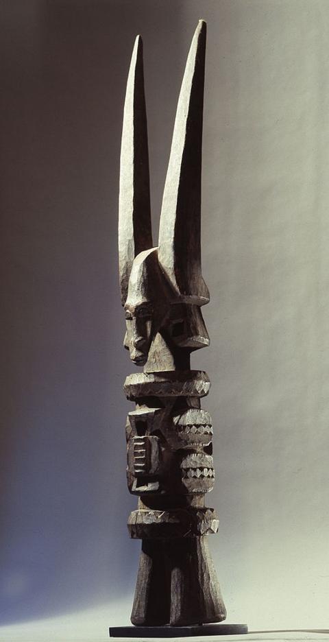 The Nigerian priest saving Igbo deities from the bonfires - BBC News