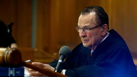 Frank Caprio: 'Nicest judge in the world' dies aged 88