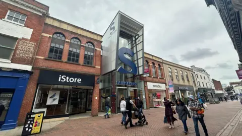 Ipswich Sailmakers shopping centre sells at auction for £3.02m