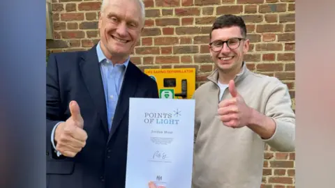 Beverley defibrillator fundraiser gets award from Rishi Sunak