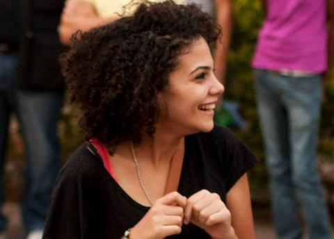 Beauty standards: Egypt's curly hair comeback - BBC News