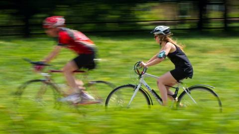 Bike crash: The first things to do in the aftermath - BBC News