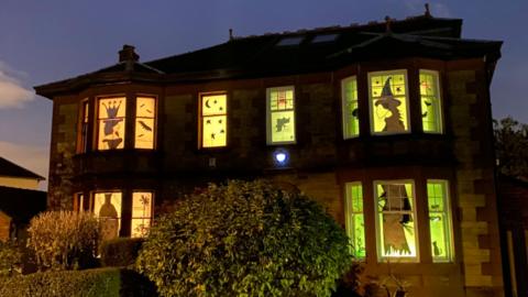 Witchy windows: Scots decorate homes for Halloween - BBC News
