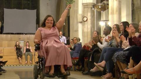 Body image photos to promote mental health week - BBC News