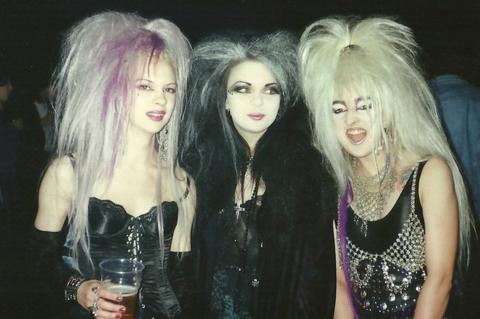 In pictures: 35 years of live music at Nottingham's Rock City - BBC News