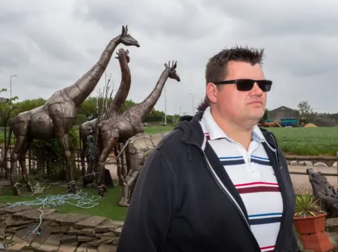 Britain on the verge: Life along the A1