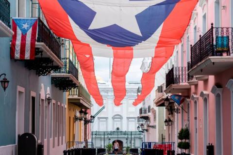 Cómo Puerto Rico pasó de ser un milagro económico a convertirse en el ...