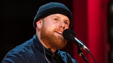 Tom Walker: 'I lost my way with music' - BBC News