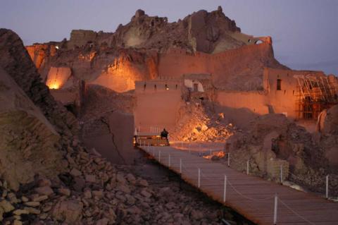 In pictures: Iran's sites of cultural importance - BBC News