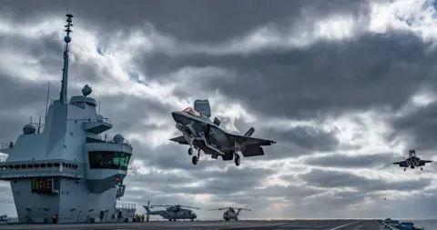 HMS Queen Elizabeth: Images win Royal Navy photographic award