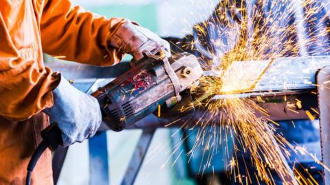 Scottish engineering continues to grow - BBC News